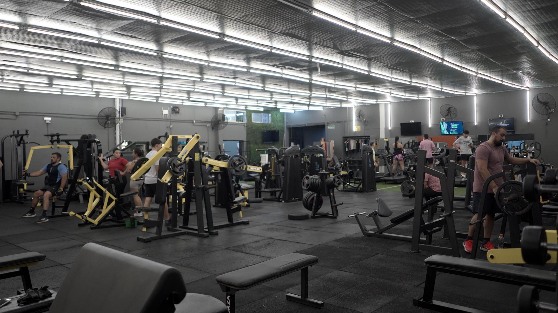 Invictus Fitness Center | Gimnasio Premium en Córdoba con 6 Sedes